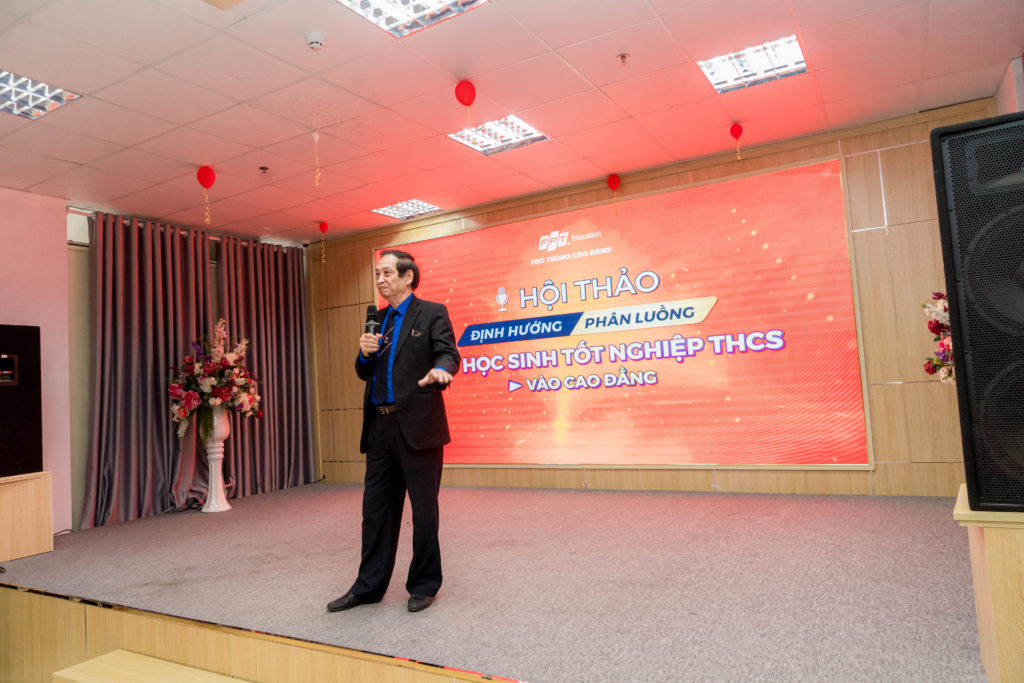 Hàng trăm phụ huynh tìm thấy câu trả lời về nghề nghiệp tại hội thảo ...