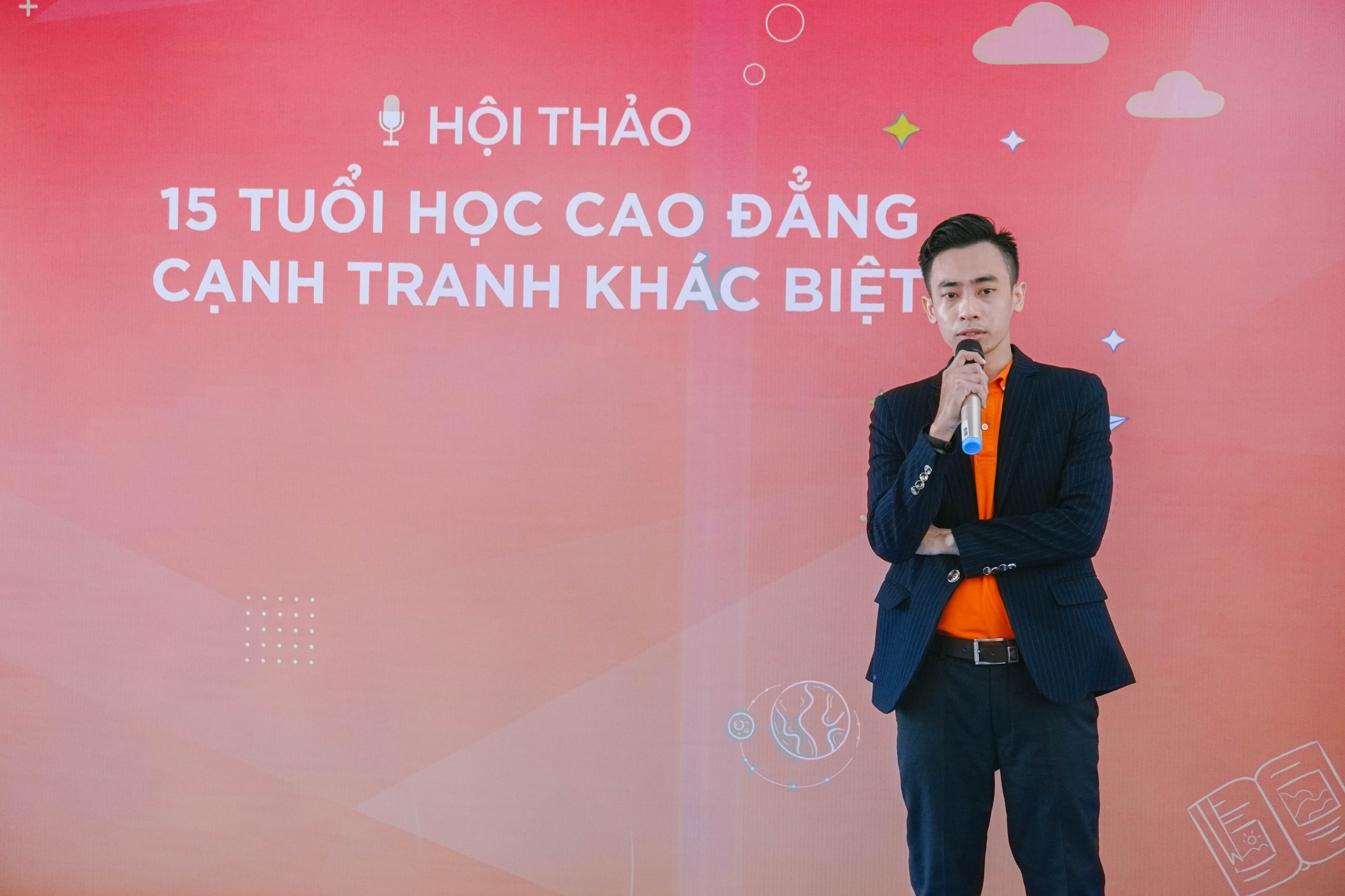 Cùng phụ huynh học sinh lớp 9 hiểu về “Học cao đẳng tuổi từ 15” - FPT ...